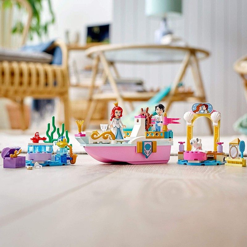 Ariel's Ceremony Boat — Dondino