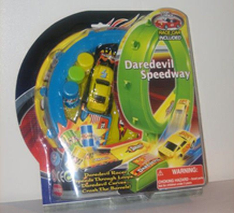 Daredevil car pitcher track — Dondino